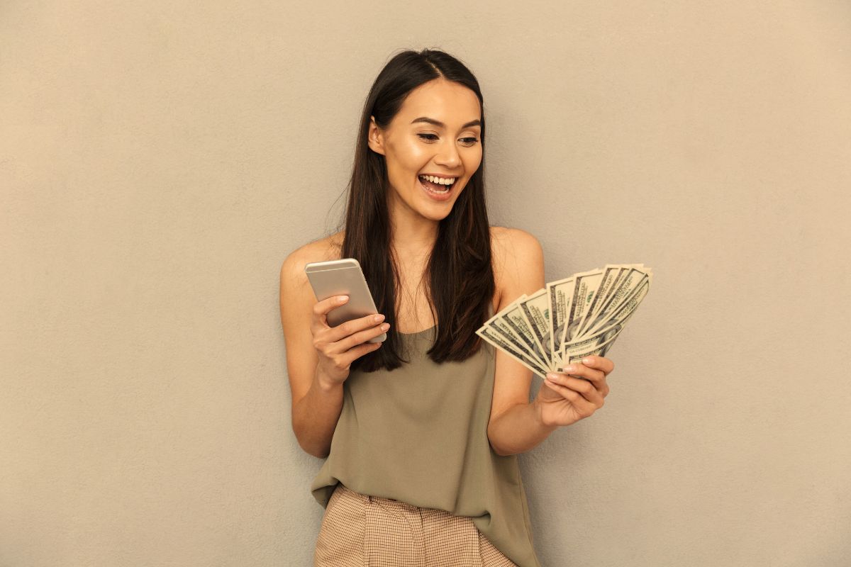 10 Benefits Of Saving Money In Your Twenties - 20s With Grace